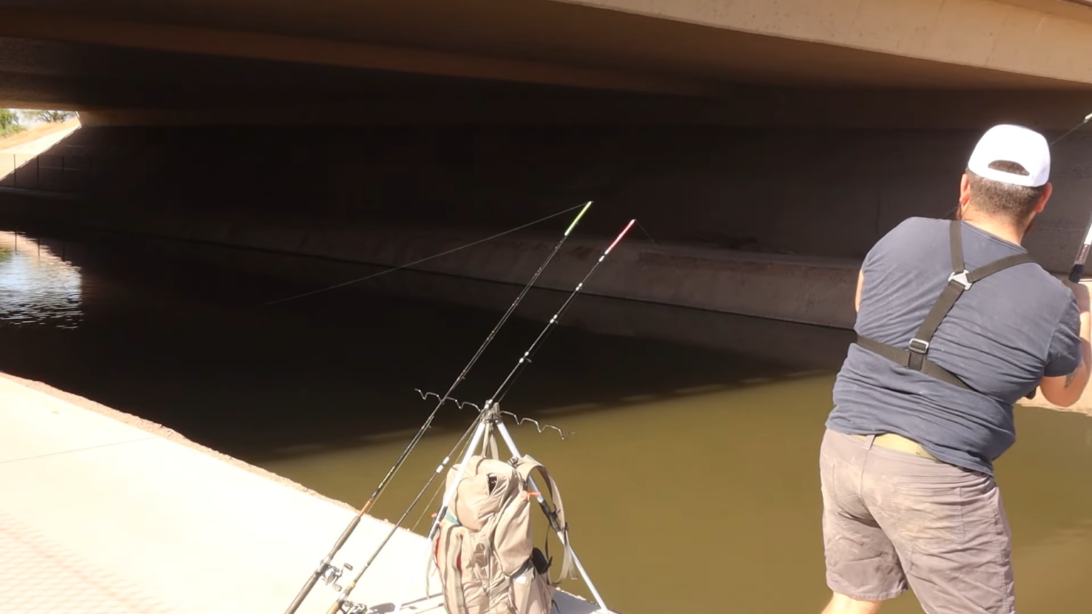 5 Chumming Techniques for Beginner Anglers